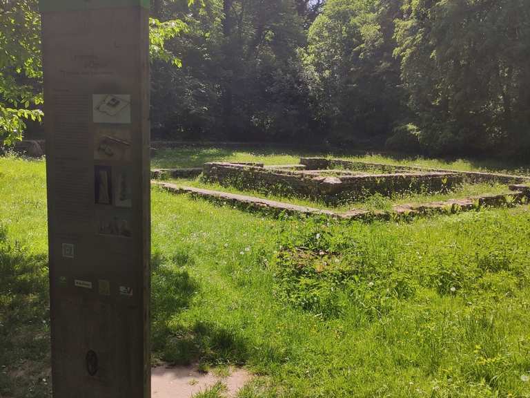 Gallo-römischer Tempel von Ognon : Radtouren und Radwege | komoot