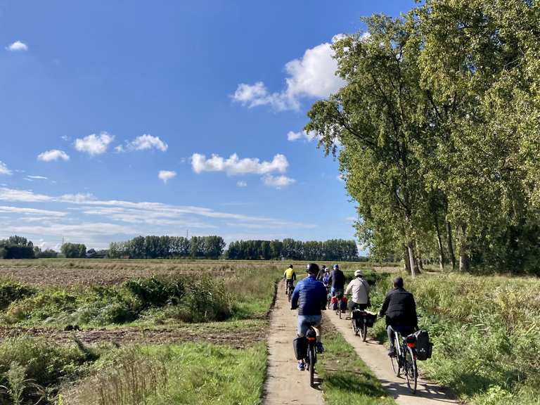 Dubbel fietspad langs de Eenbes - fietsroutes en kaart | Komoot