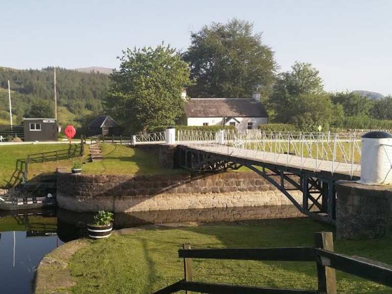 Moy Bridge: Wanderungen und Rundwege | komoot