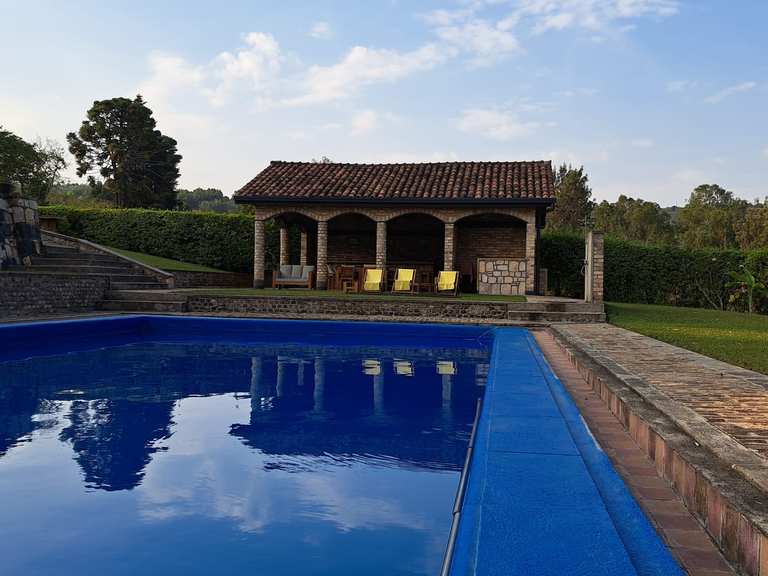 Jangwe Lodge: Wanderungen und Rundwege | komoot