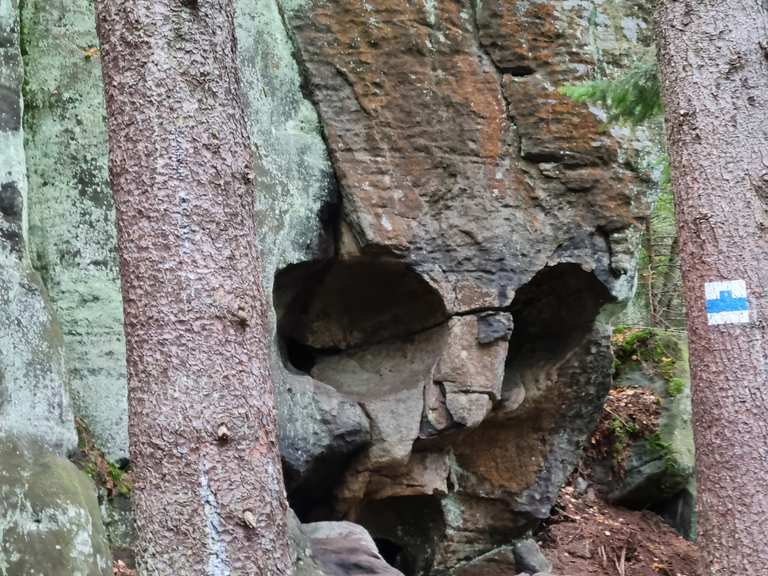 Totenkopf-Felsen – Narożnik Runde von Karłów | Wanderung | Komoot