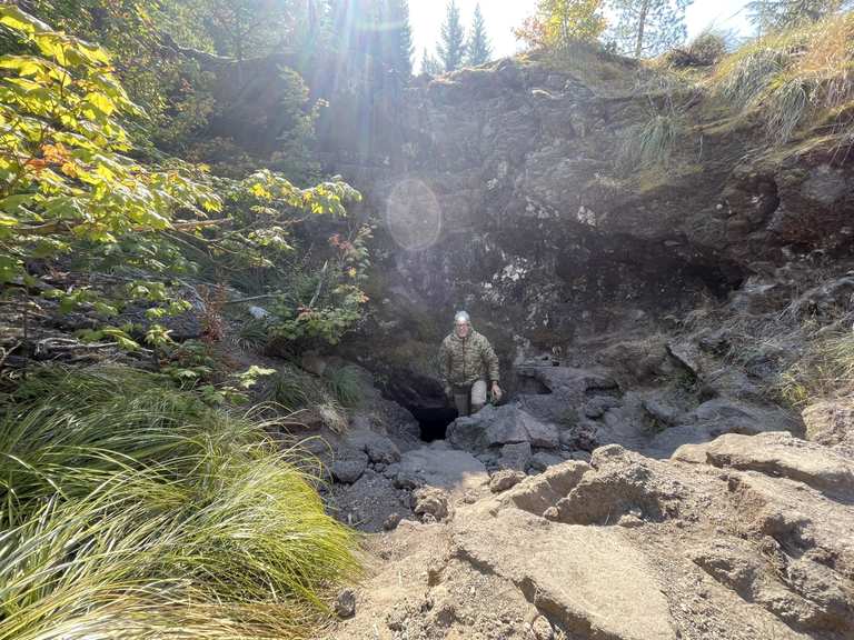 Ape Cave entrances (overland route) — Gifford Pinchot National Forest ...
