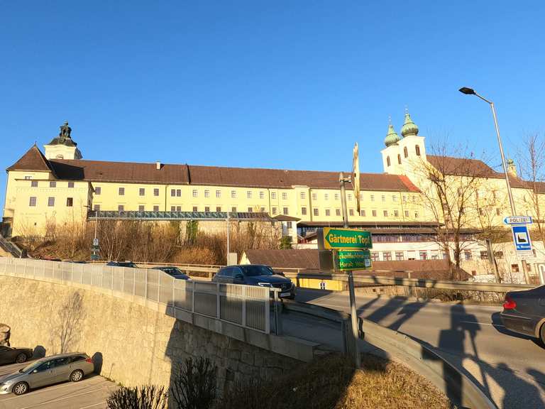 Benediktinerstift Lambach - Itinéraires vélo et carte | Komoot