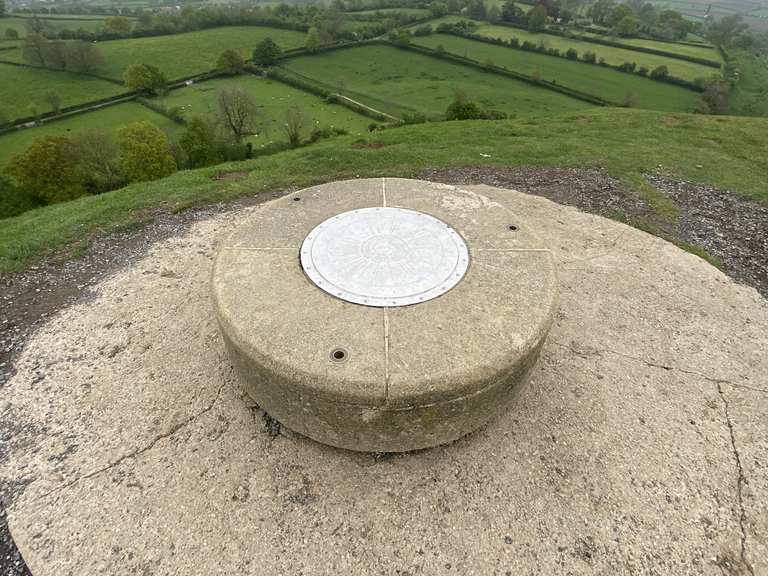 Directions stone – Glastonbury Tor loop from Glastonbury | hike | Komoot
