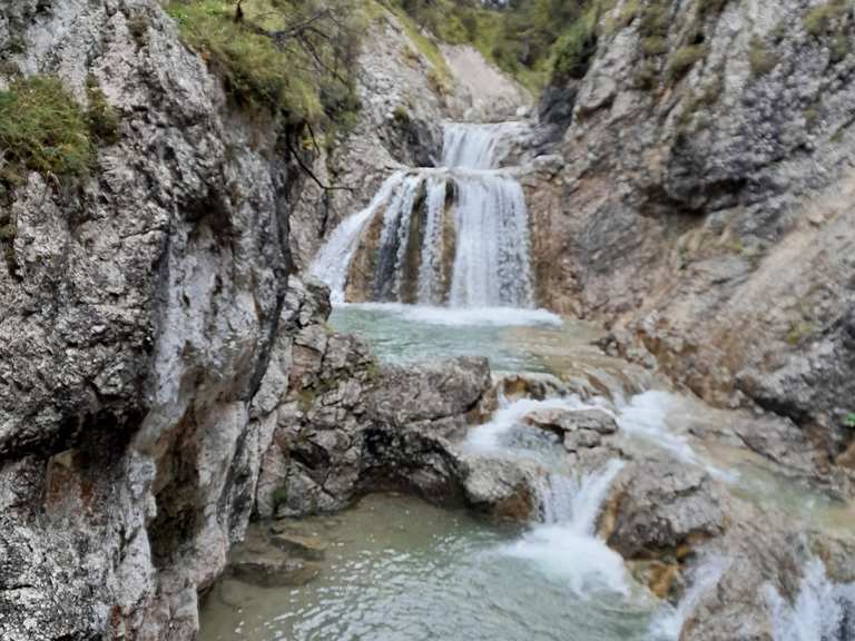 Wasserfall mit Gumpen Routes for Walking and Hiking | Komoot
