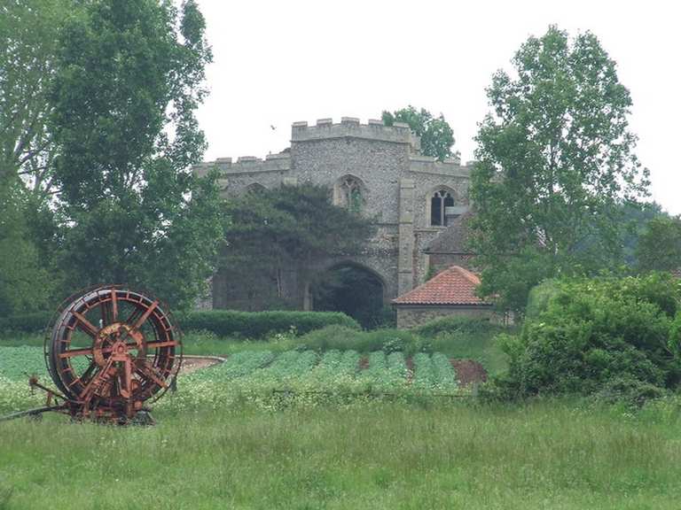 Pentney Abbey Gatehouse: Wanderungen und Rundwege | komoot