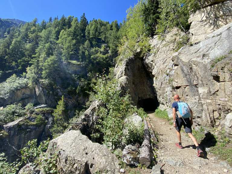 Ascension au refuge Stavel "Francesco Denza" | randonnée pédestre | Komoot
