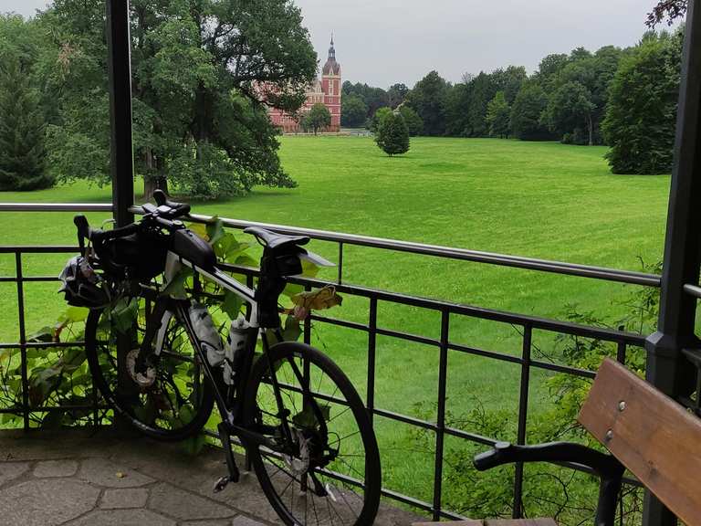 UNESCO-Welterbe Muskauer Park // Park Mużakowski: Rennradfahren und ...