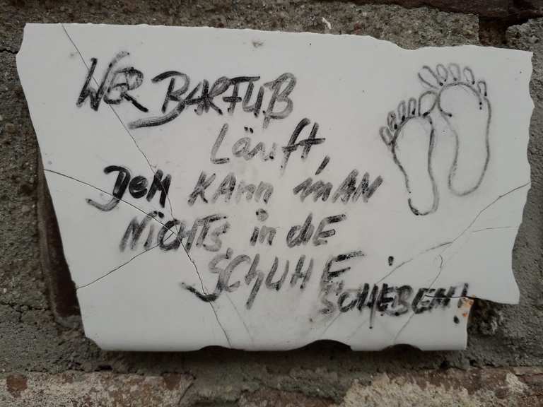 Small studio by the river – Unstrut Cycle Path Wall – Hiking & Cycling ...