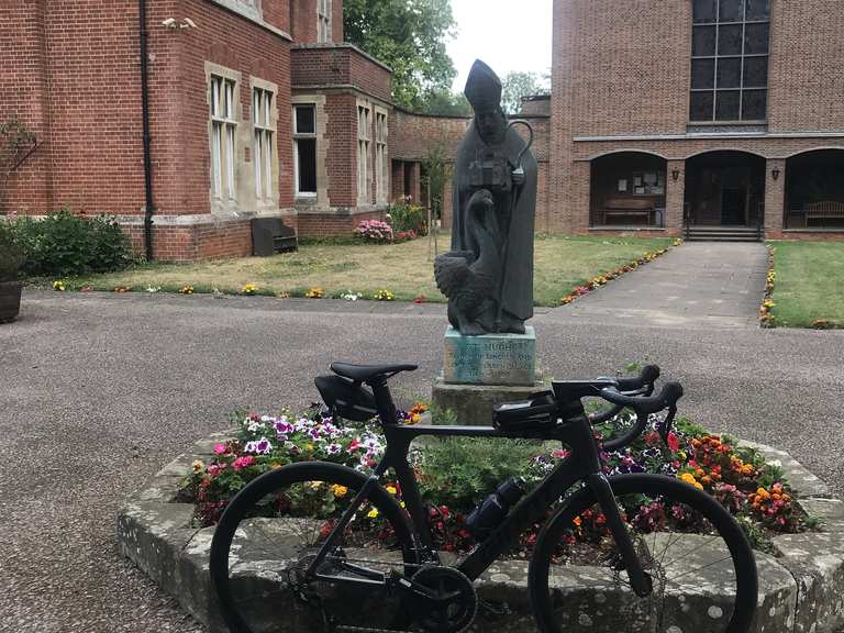 Buckden Towers Road Cycle Routes and Map | Komoot