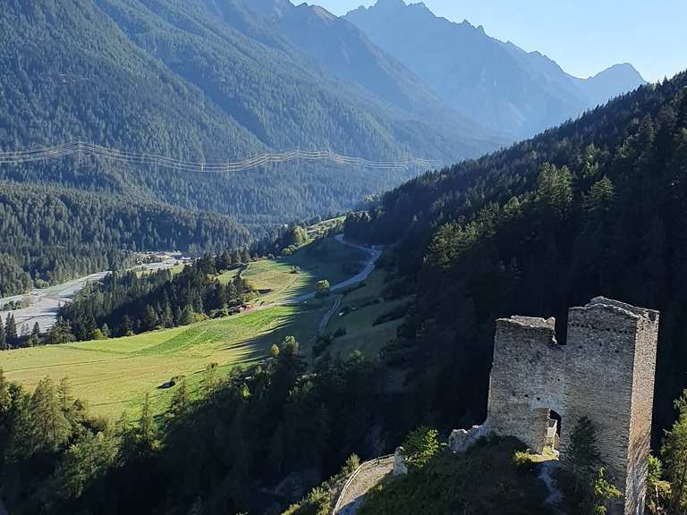 Blick zur Burgruine Tschanüff: Mountainbike-Touren und -Trails | komoot