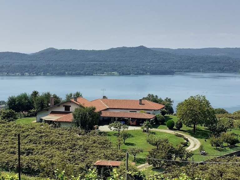 Panorami dal Castello di Roppolo e sul Lago di Viverone - Giro ad ...