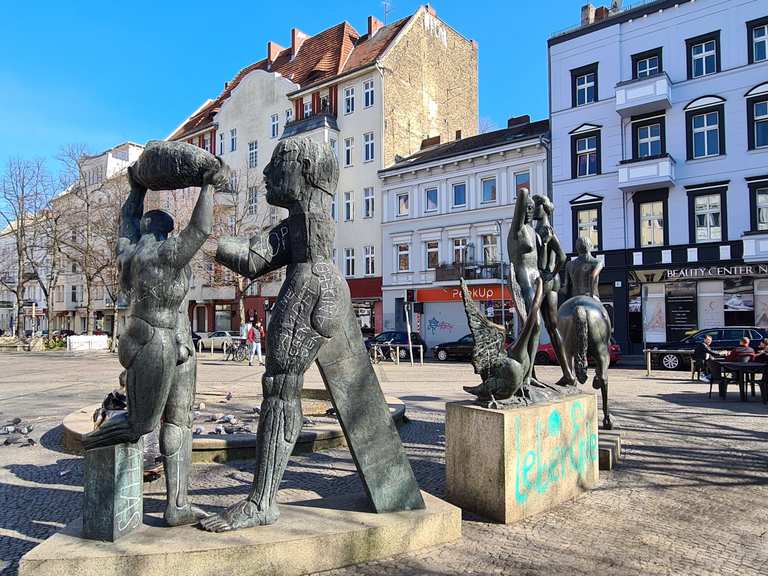 Karl Marx Platz Neukölln mit viel Taubenkacke : Radtouren und Radwege ...