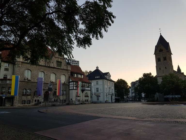 Marktplatz und Rathaus Routes for Walking and Hiking | Komoot