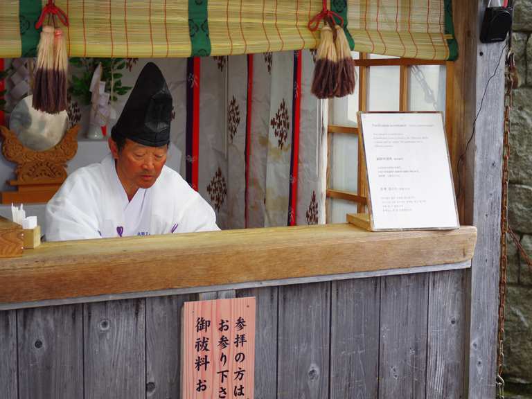 De Dewa Sanzan heilige bergen: Mt. Gassan omlaag naar Mt. Yudono ...