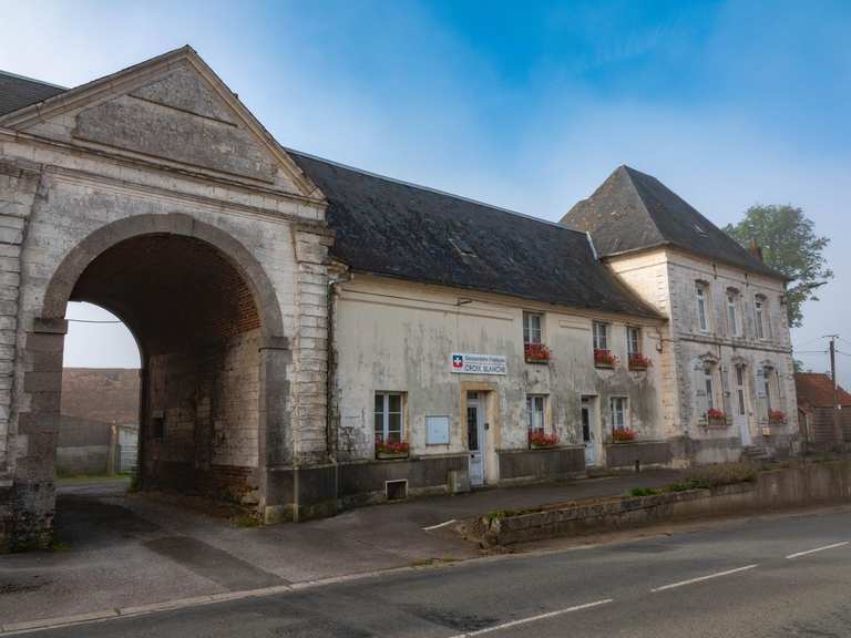 Abbaye des Norbertins par la forêt de Guignes - boucle depuis Guînes ...
