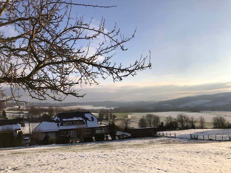 Bank mit Ausblick – Steinbruch Asbeck Eisborn Runde von Eisborn ...