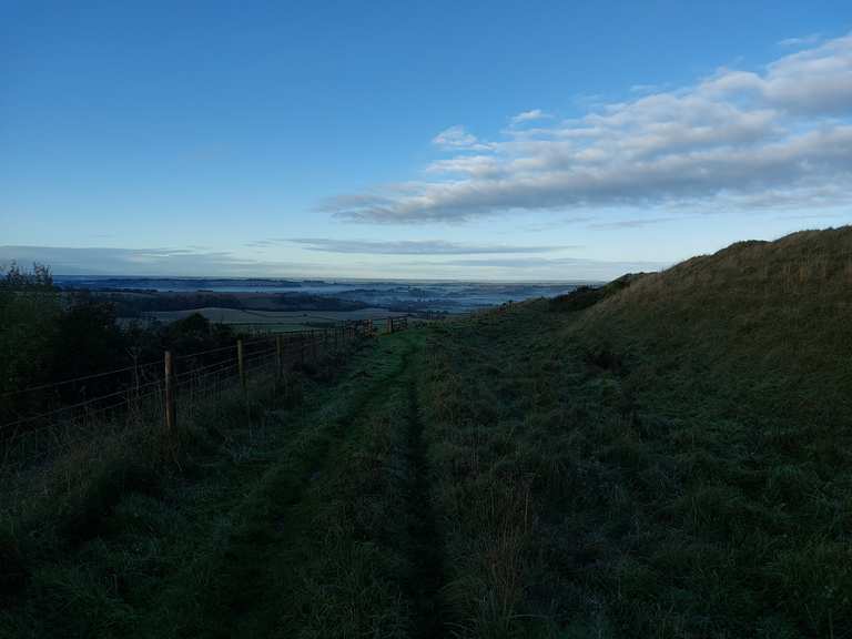 Old Winchester Hill National Nature Reserve Routes for Walking and ...