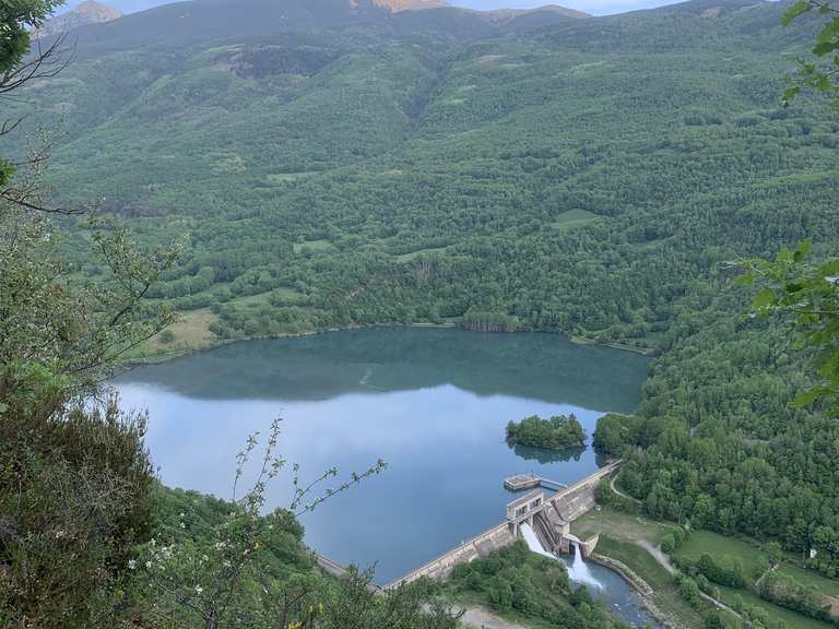 Vista del Embalse de Eriste: Wanderungen und Rundwege | komoot