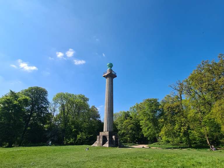 Ivinghoe Beacon & the Ridgeway Trail loop from Tring station ...