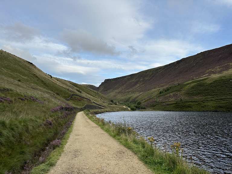 The Trinnacle loop from Yeoman Hey Reservoir — Peak District National ...
