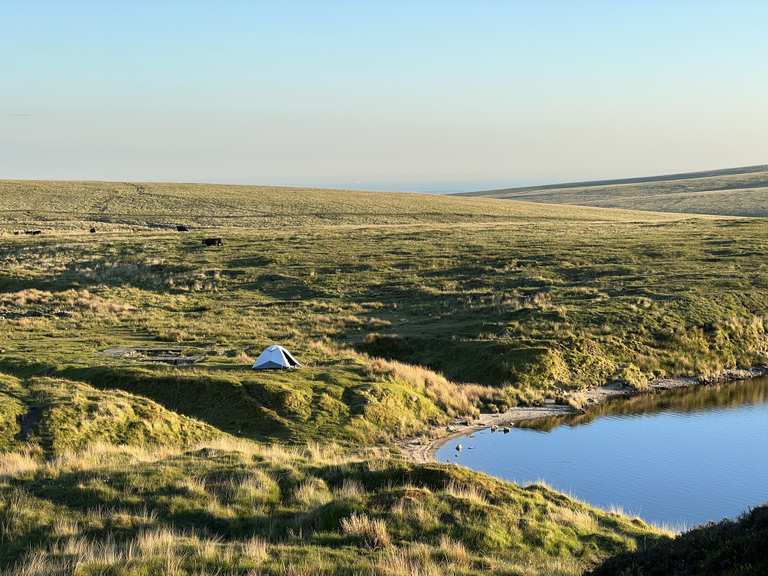 Red Lake on the Two Moors Way from Ivybridge — Dartmoor National Park ...