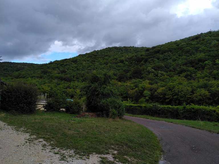 Rundgang, der vom nördlichen Dijon aus durch das Naturschutzgebiet Val ...