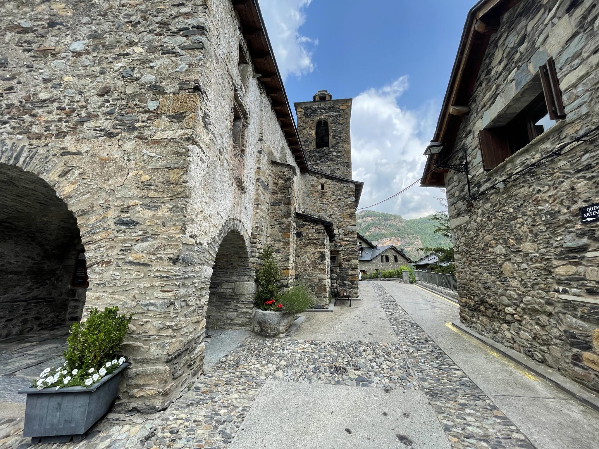 Senderos desde Sahún — Valle de Benasque | Hiking Collection by komoot