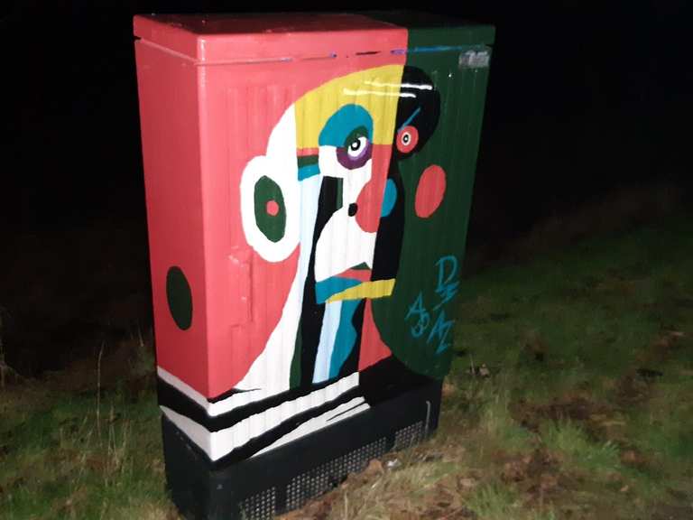 Colorful Utility Box with Abstract Art – Hiking & Cycling Routes | Komoot