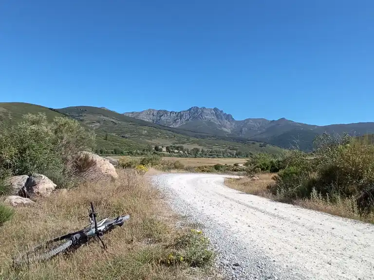 Peña Miranda, La Sierra del Brezo — circular route through the Montaña ...