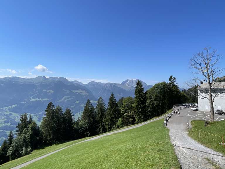 Paxmal Friedensdenkmal – Blick auf den Walensee Runde von ...