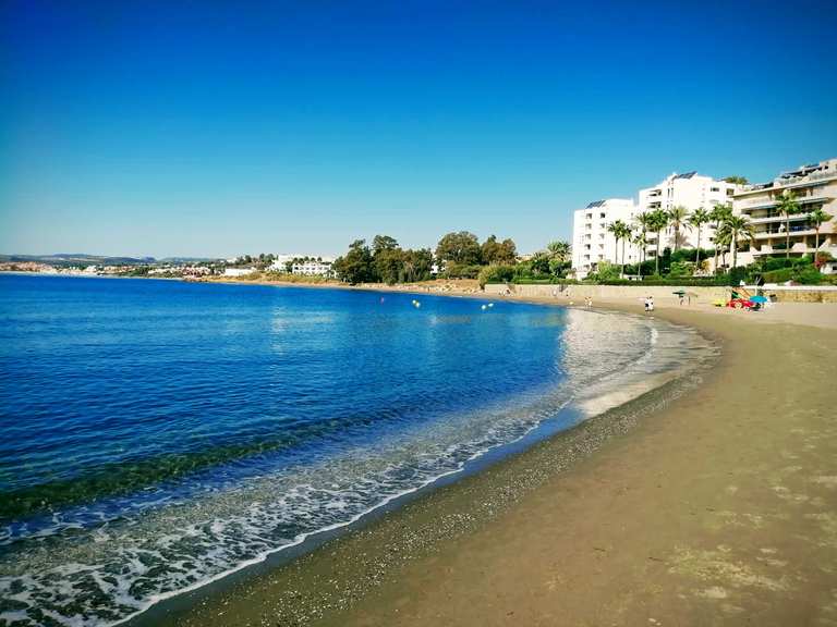 Phare de Punta Doncella depuis le port d'Estepona - circuit par la ...