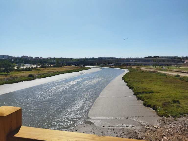 Tejo River Cycling Path — Tejo Estuary Nature Reserve | Fahrradtour ...