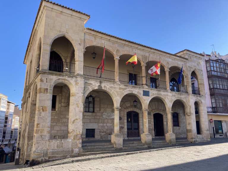 Zamora city tour — circular desde la ciudad deportiva por el Castillo y ...