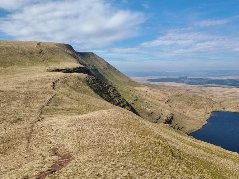 Fan Hir Ridge, Fan Brycheiniog & Lyn y Fan Fach loop from Tafarn y ...