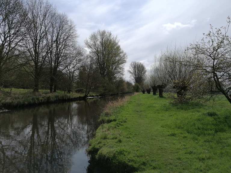 Bank am Ufer der Niers: Wanderungen und Rundwege | komoot