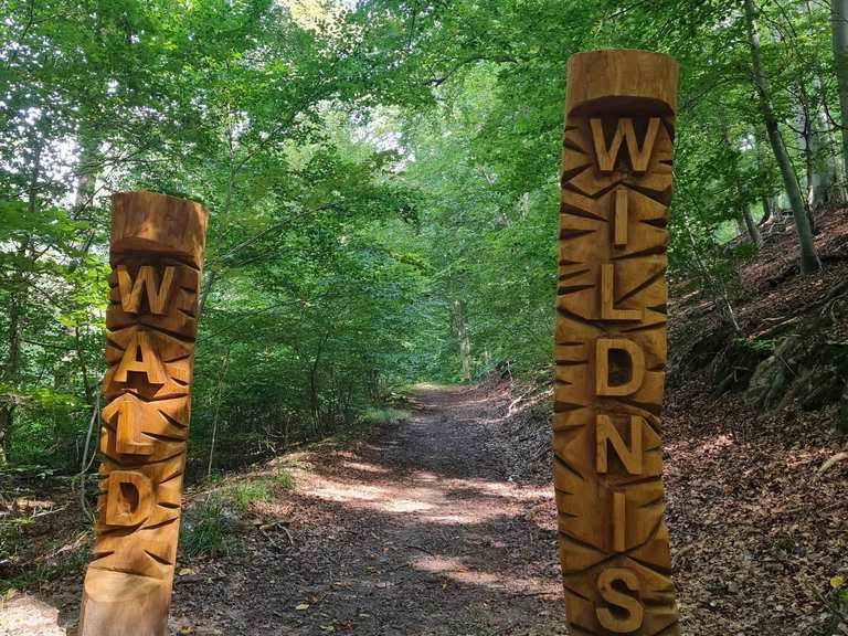 signposts Routes for Walking and Hiking | Komoot