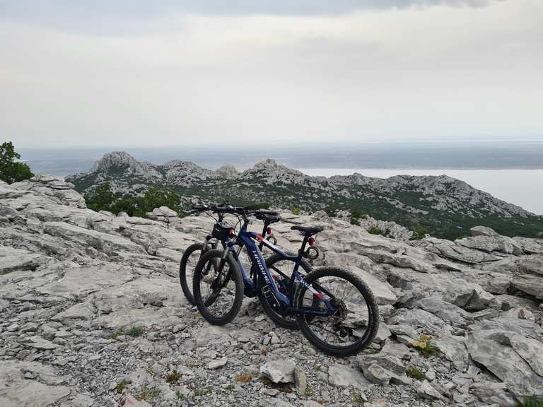 Blick auf den Velebit Kanal – Wildpferde auf der Hochebene Runde von ...