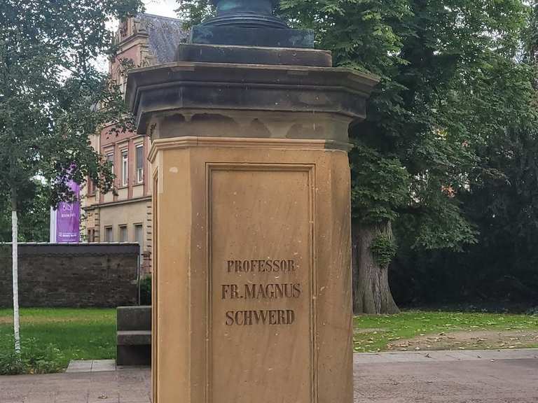 Statue Friedrich Magnus Schwerd: Wanderungen und Rundwege | komoot