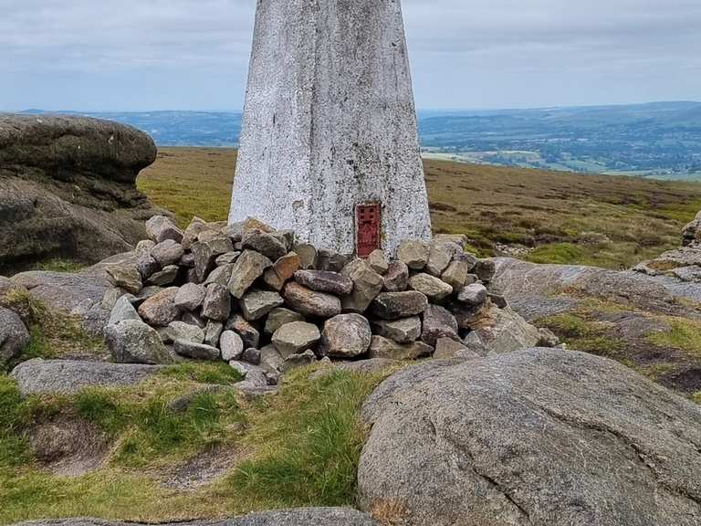 Lad Law loop from Wycoller Country Park — Forest of Trawden | hike | Komoot