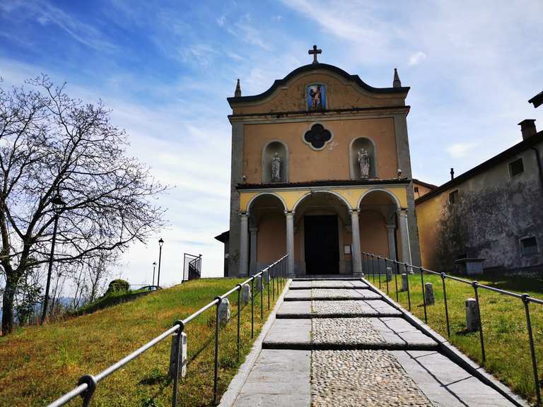 Chiesa San Bartolomeo Rondje vanuit Nebbiuno | wandeling | Komoot