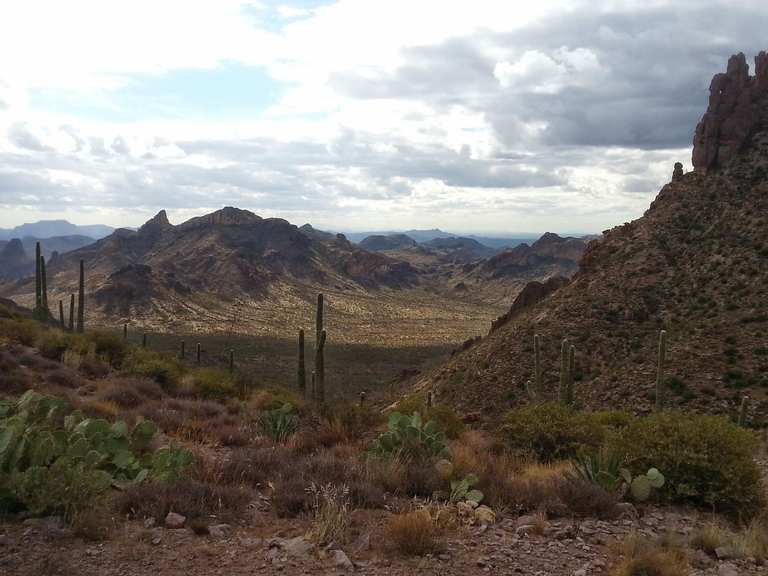 Miners Needle loop via Bluff Spring Trail — Superstition Wilderness ...