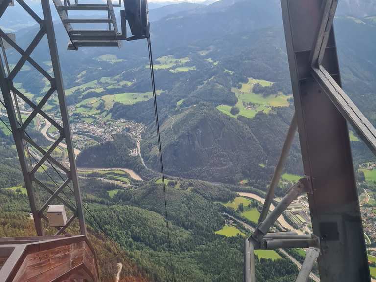 Seilbahn Eisriesenwelt - eine der steilste Seilbahn Österreichs: Touren ...