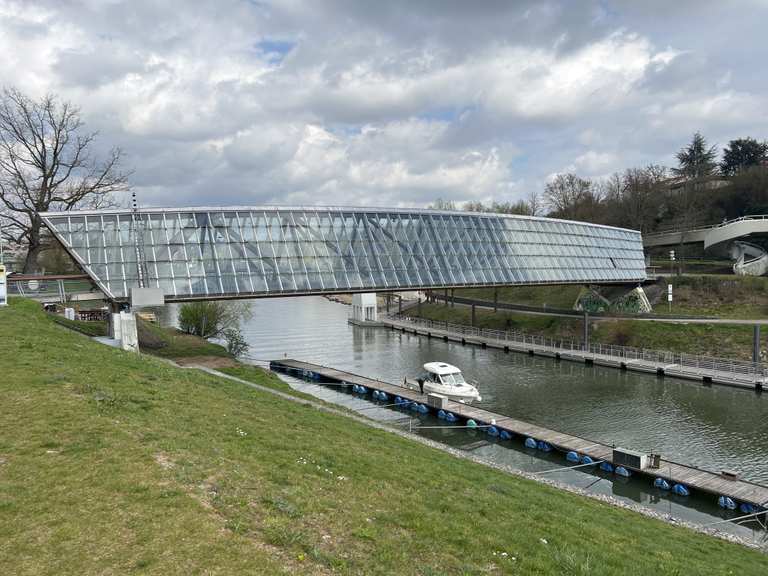 Schöner Weg entlang der Rems – Schloss Remseck boucle au départ de ...