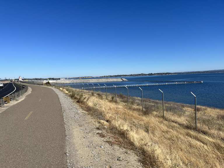 Folsom Dam & Powerhouse Museum loop via Johnny Cash Trail — Folsom Lake ...