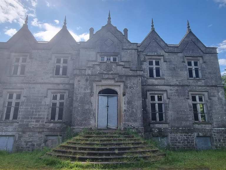 Paseo por el bosque de Learmount vía el castillo de Learmount ...