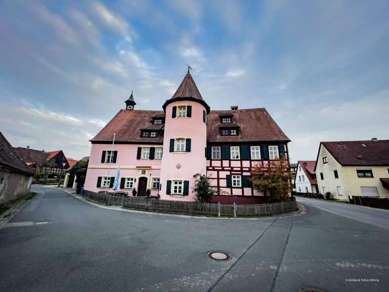 Schloss Rockenbach: Wanderungen und Rundwege | komoot