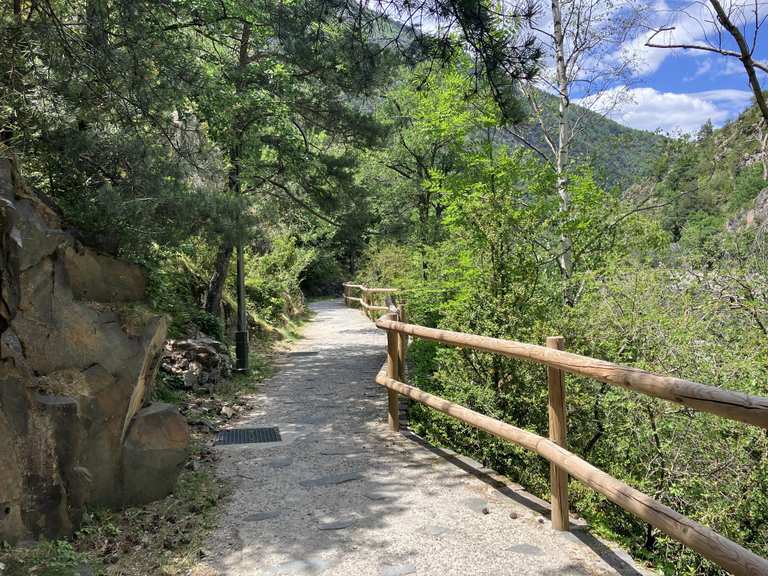 Camino Ral de La Massana naar Andorra - heen en terug langs de rivier ...
