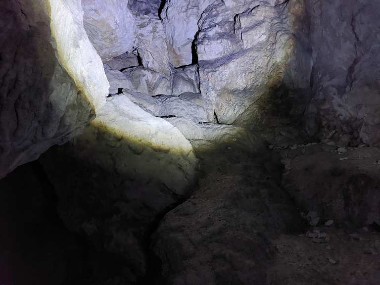 La "Grotta Profunnata" nell'Oasi Valle della Caccia: Wanderungen und ...