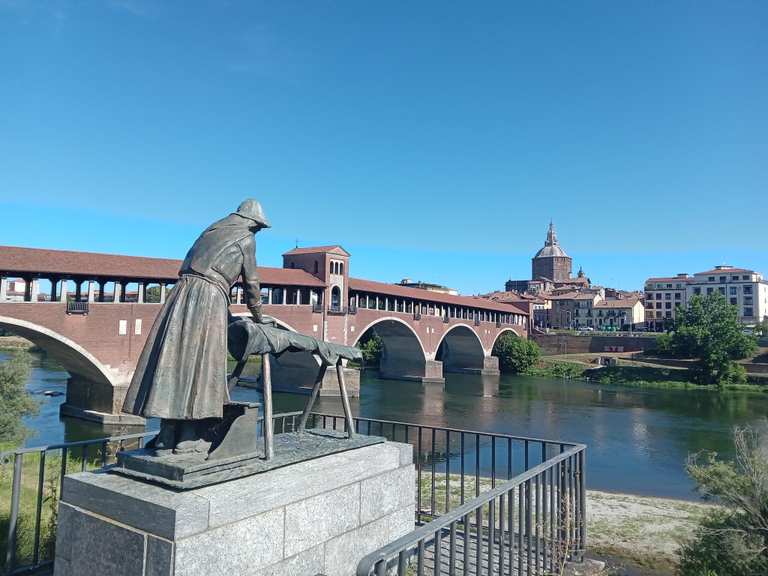 From Sora to the Statue of the Washerwoman – loop run in the Lombard ...